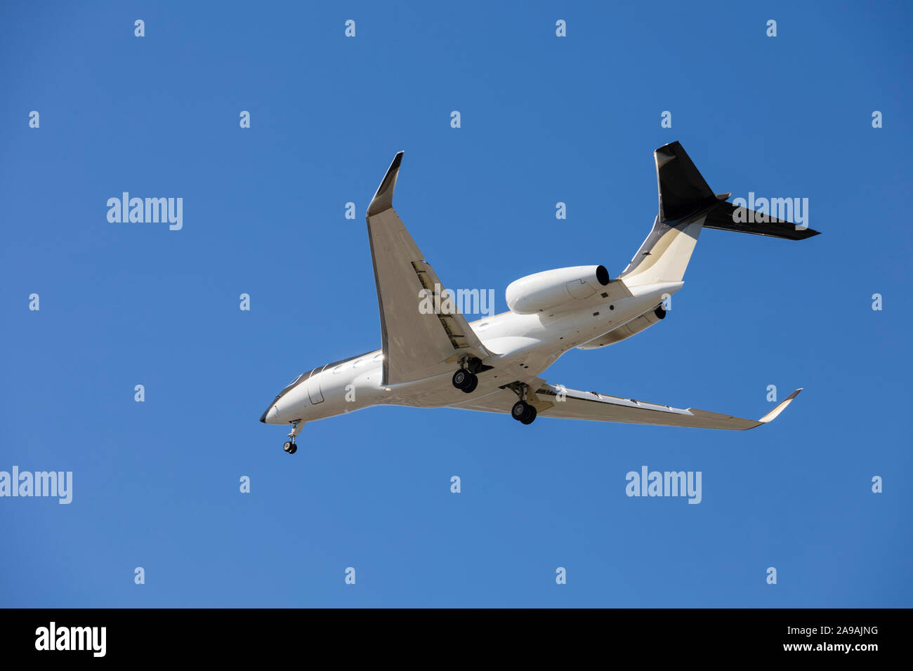 Golden jet hi-res stock photography and images - Alamy
