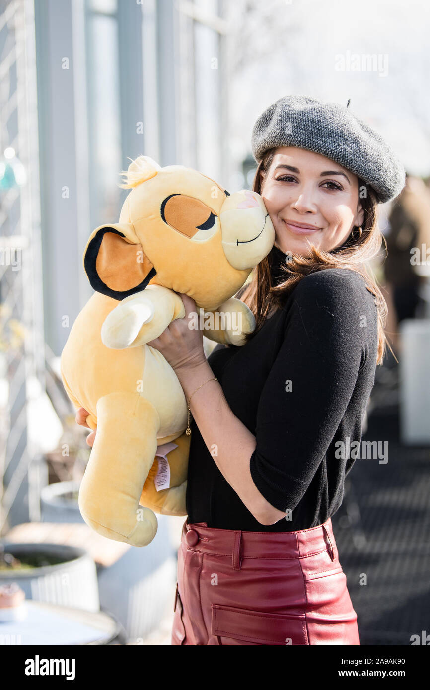 Munich, Germany. 14th Nov, 2019. Mandy Capristo, singer, is standing on ...