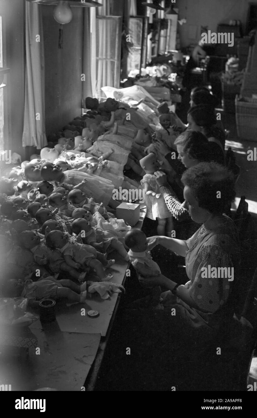Making doll factory hi-res stock photography and images - Alamy