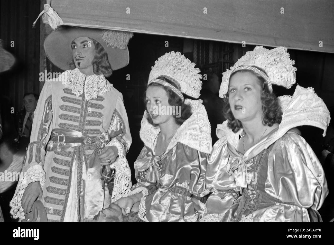 Preparing an opera performance, Germany 1940s Stock Photo - Alamy