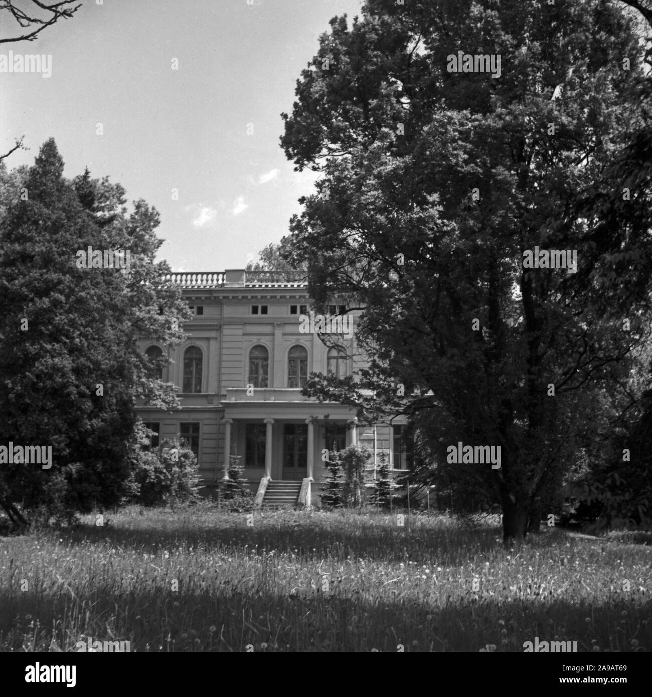 Villas view Black and White Stock Photos & Images - Alamy