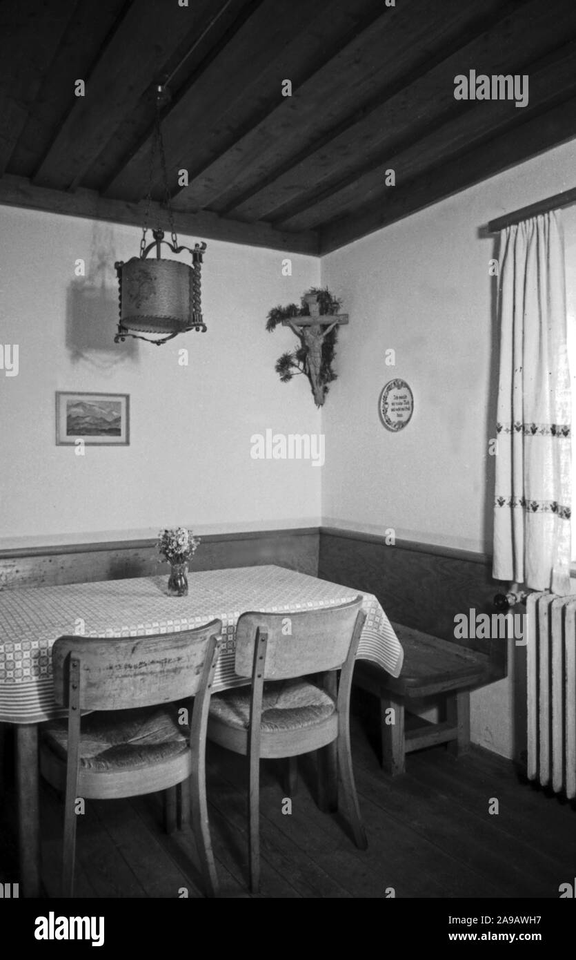 1940s pub interior High Resolution Stock Photography and Images - Alamy