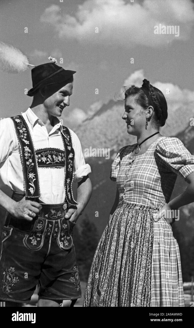 Germany 1940s mountain hi-res stock photography and images - Alamy