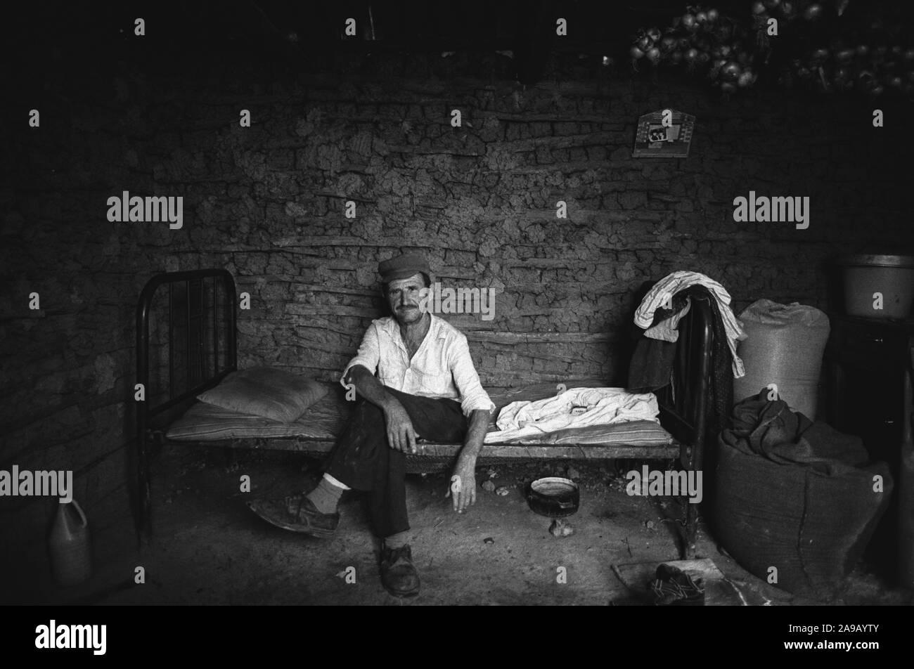 Albania Poverty Stock Photos & Albania Poverty Stock Images - Alamy