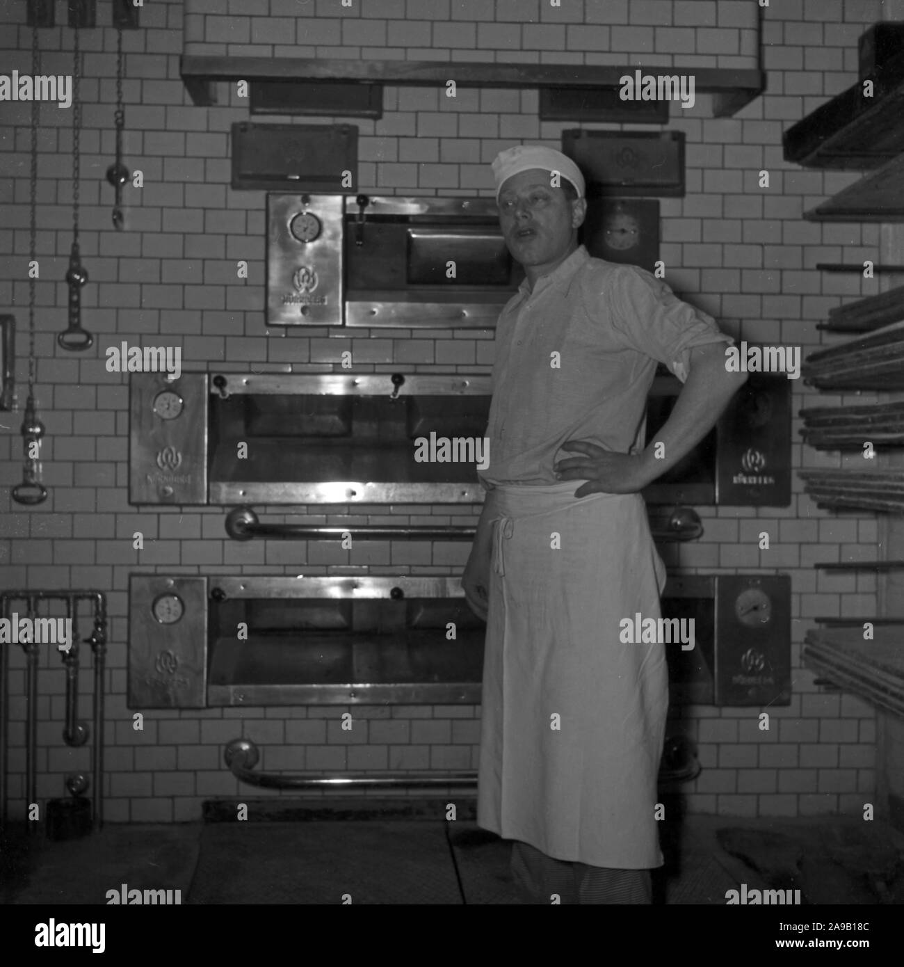 Bakerman 1950 hi-res stock photography and images - Alamy