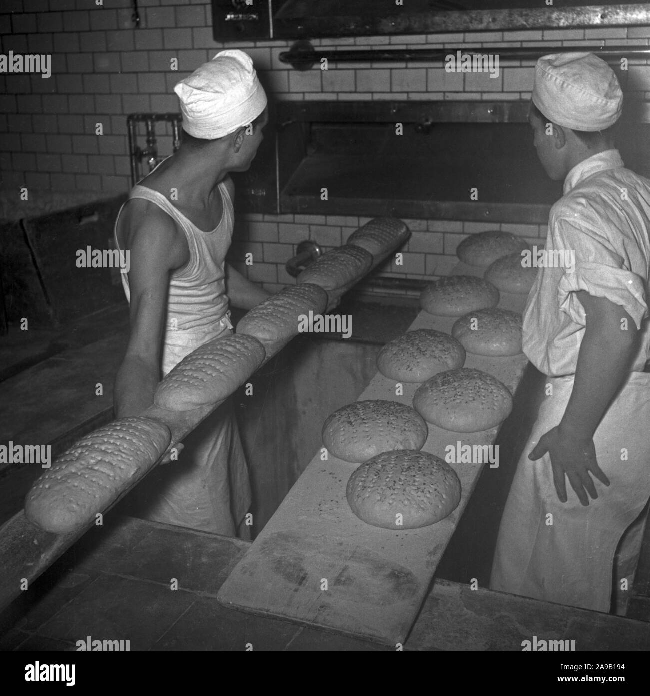 Bakerman 1950 hi-res stock photography and images - Alamy