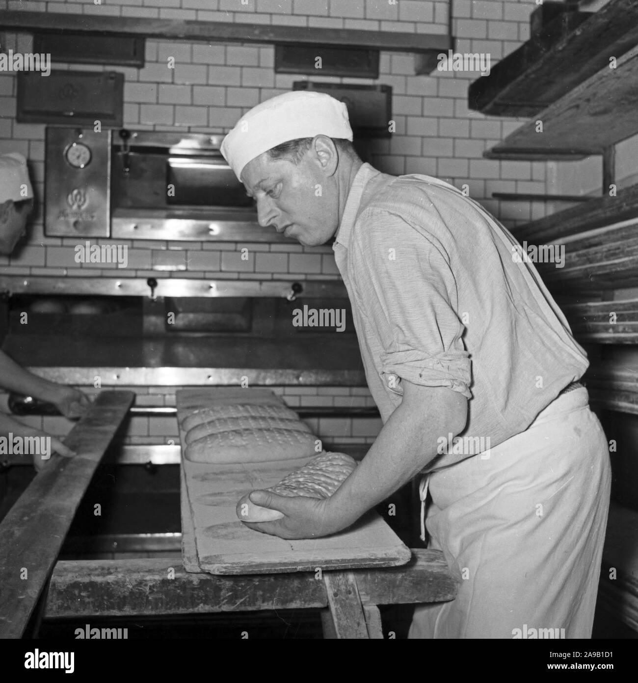 Bakerman 1950 hi-res stock photography and images - Alamy