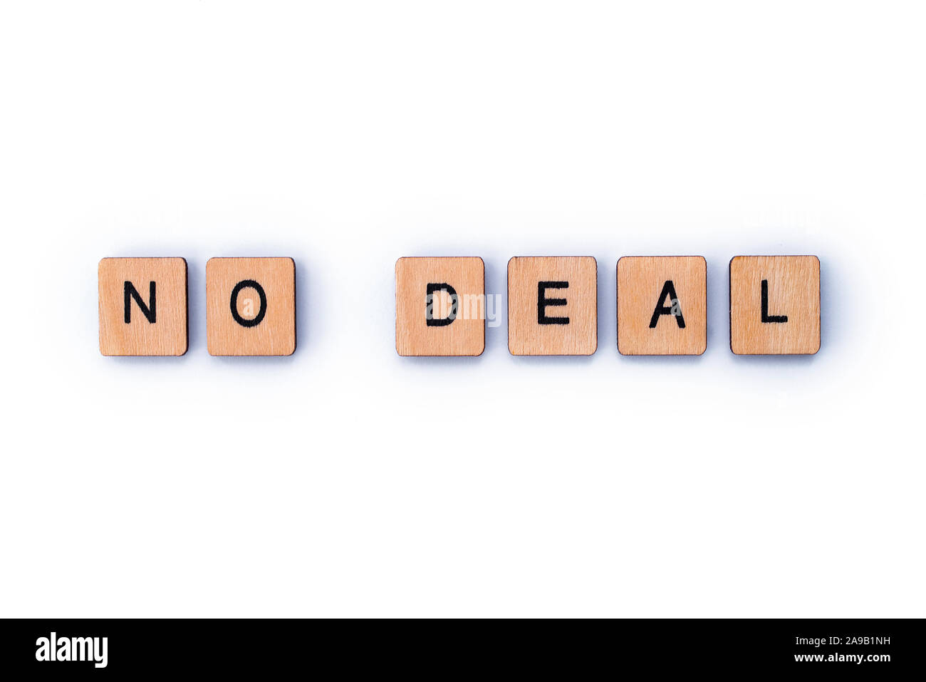 NO DEAL, spelt out with wooden letter tiles Stock Photo - Alamy