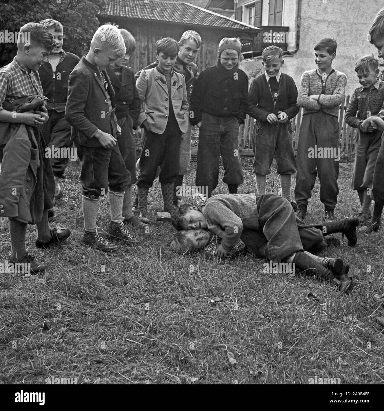 1950s wrestling hi-res stock photography and images - Alamy