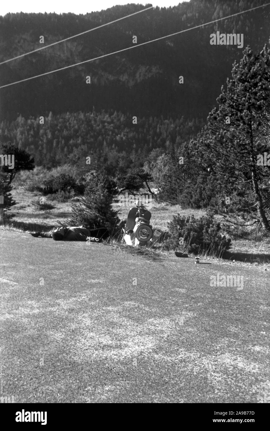Break time 1950s hi-res stock photography and images - Alamy