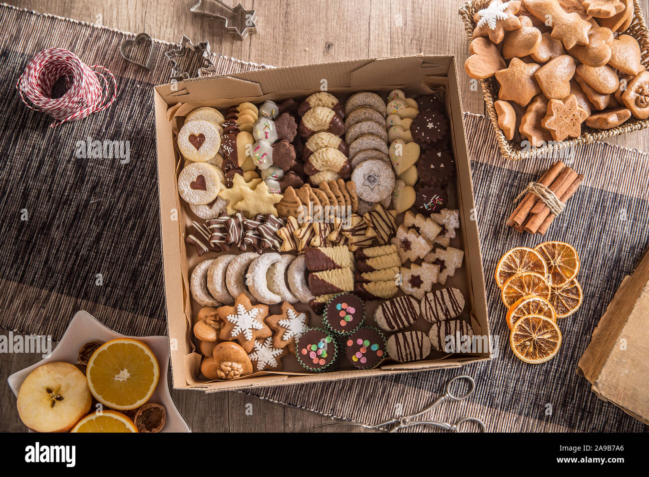 Box full of christmas sweet cokies and pastry Stock Photo - Alamy