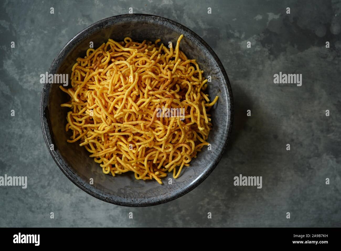 Homemade Sev - Crunchy noodle made from chickpea flour/ Diwali Snacks ...