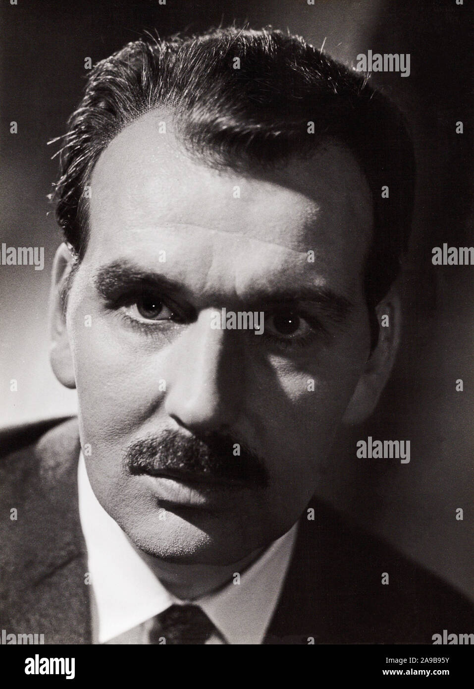 Bernhard Wicki, Schweizer Schauspieler und Regisseur, Deutschland Ende ...