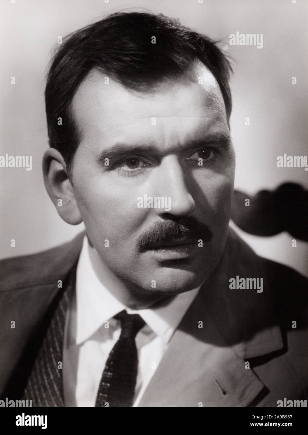 Bernhard Wicki, Schweizer Schauspieler und Regisseur, Deutschland Ende ...