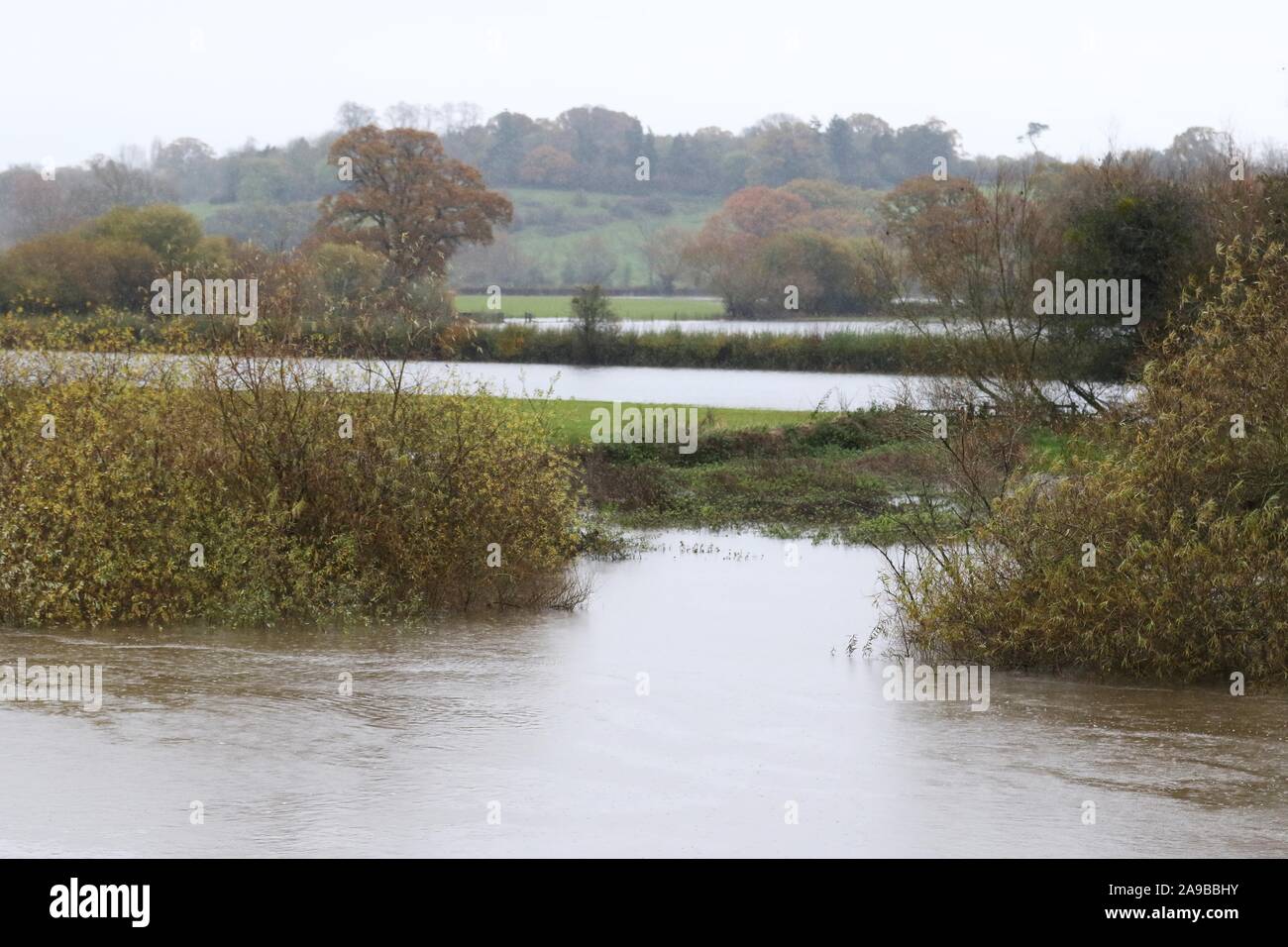 A flooding River Severn at Haw Bridge, Gloucestershire Picture by ...