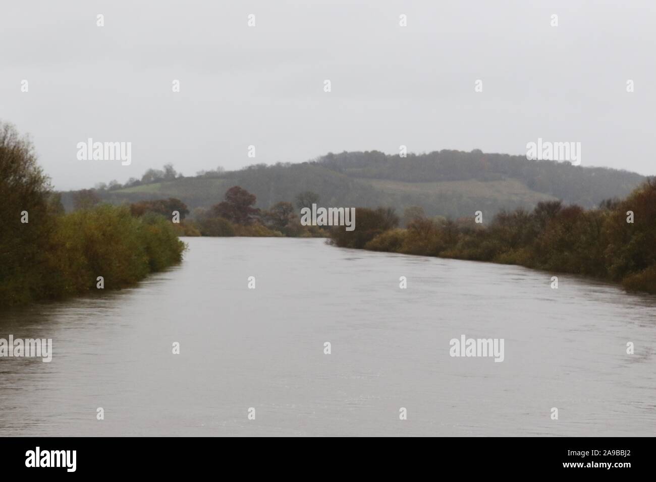 A flooding River Severn at Haw Bridge, Gloucestershire Picture by ...