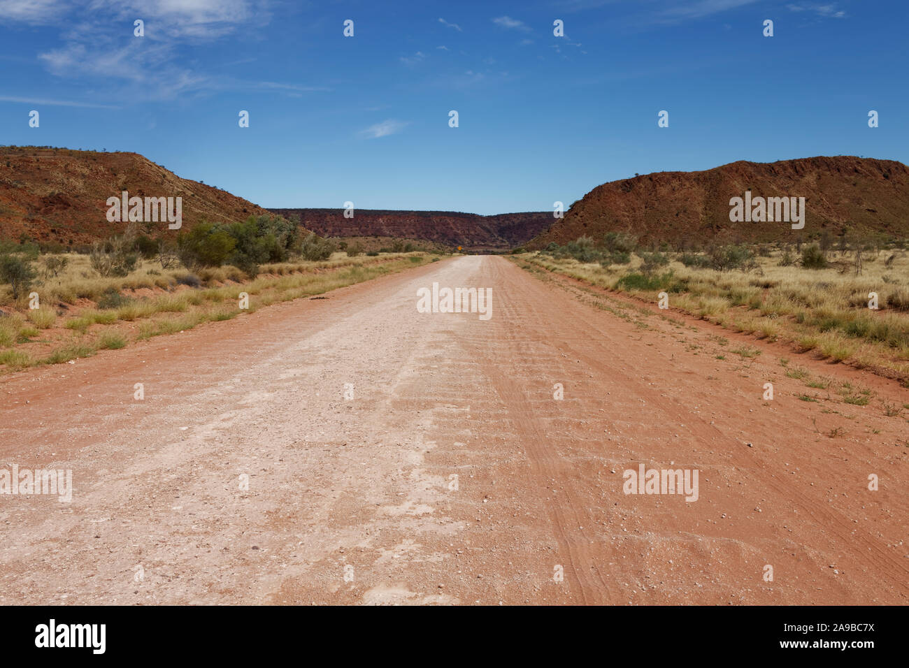 Driving through the Outback in an offroad vehicle Stock Photo - Alamy