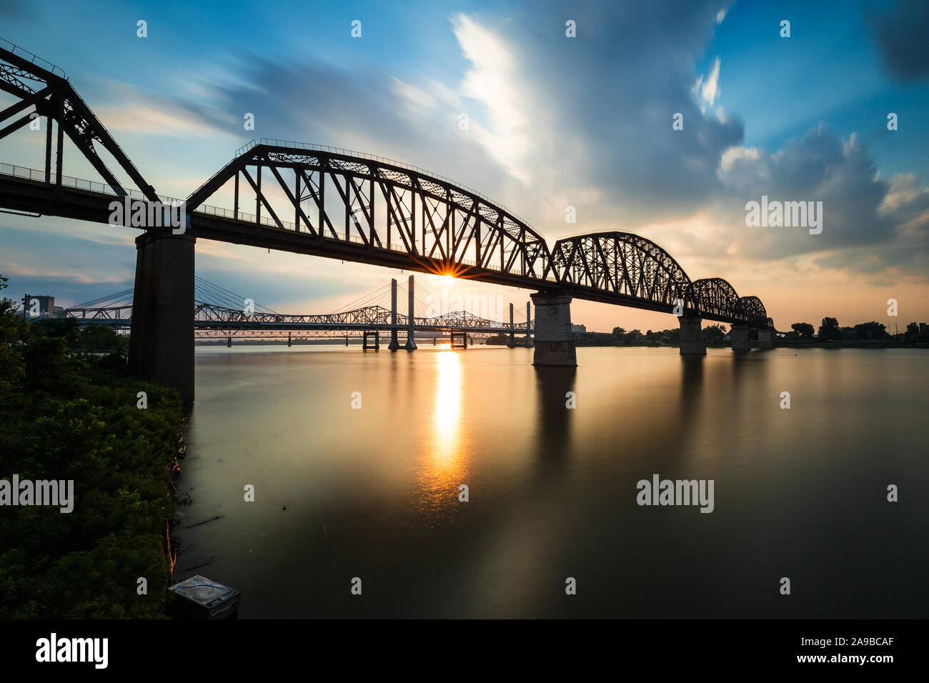 The Big Four Bridge going over the Ohio River from Louisville, KY to ...