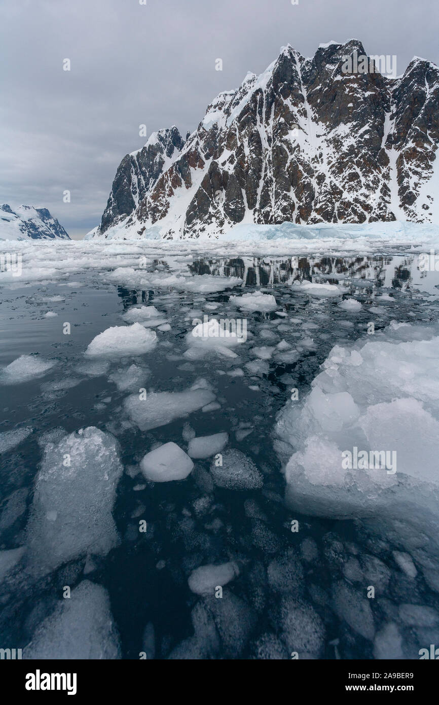 Pleneau bay hi-res stock photography and images - Alamy