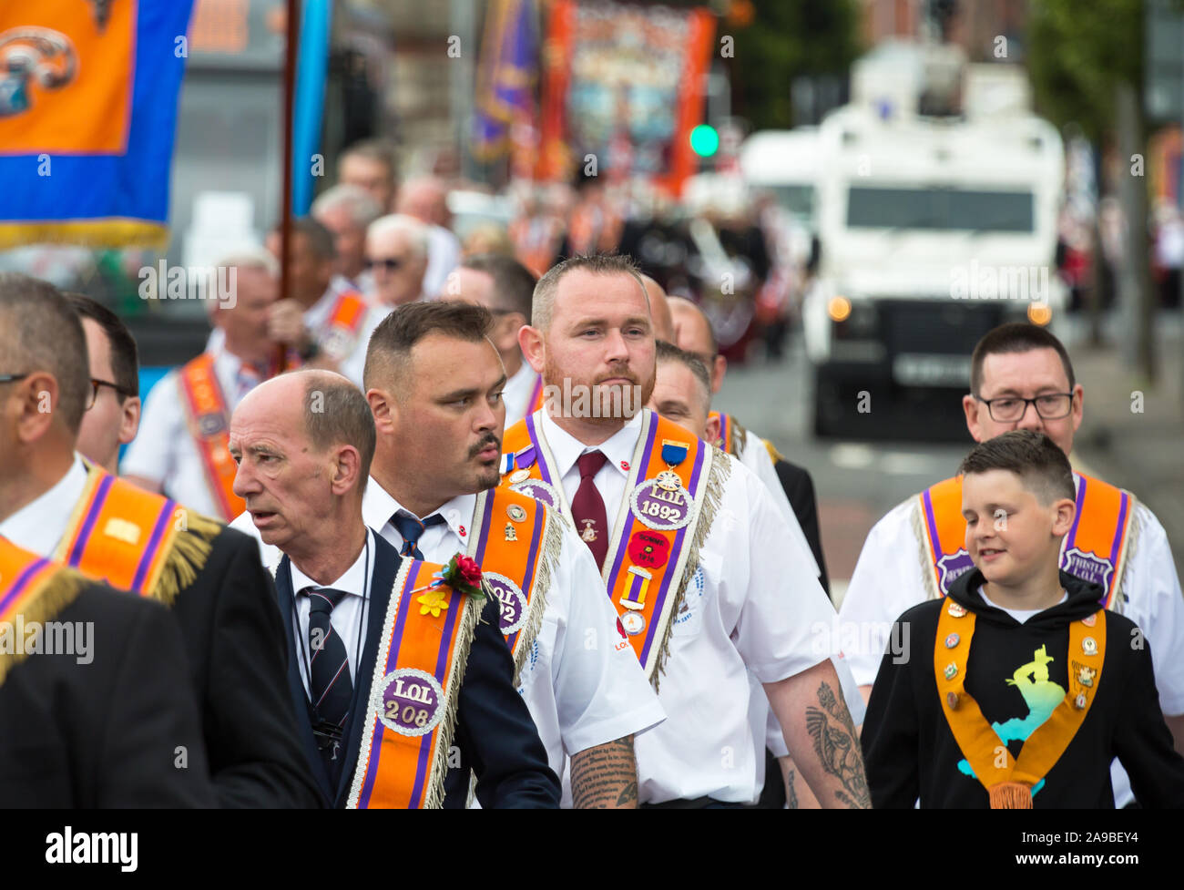 Belfast orange day parade hi-res stock photography and images - Alamy