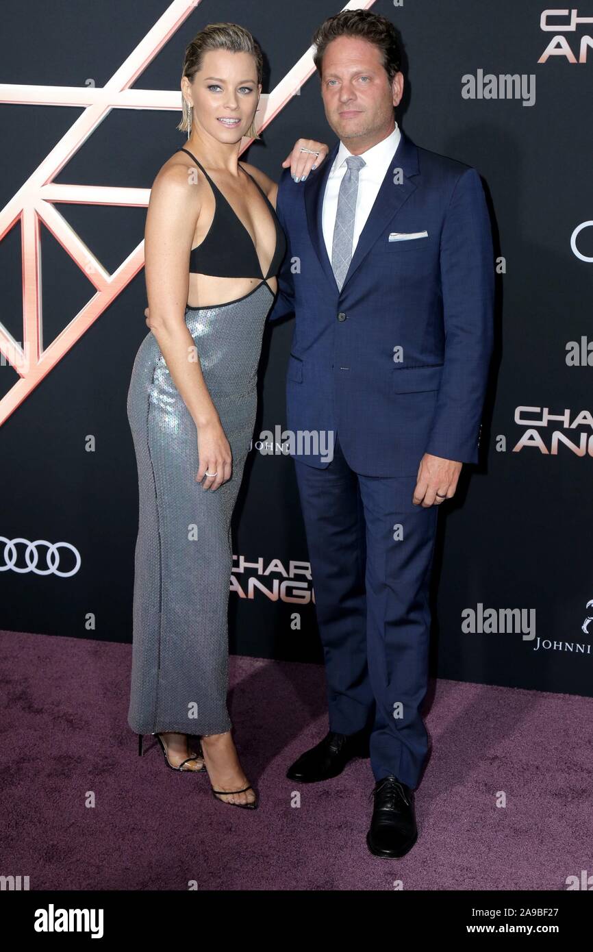 Los Angeles, CA. 11th Nov, 2019. Elizabeth Banks, Max Handelman at ...