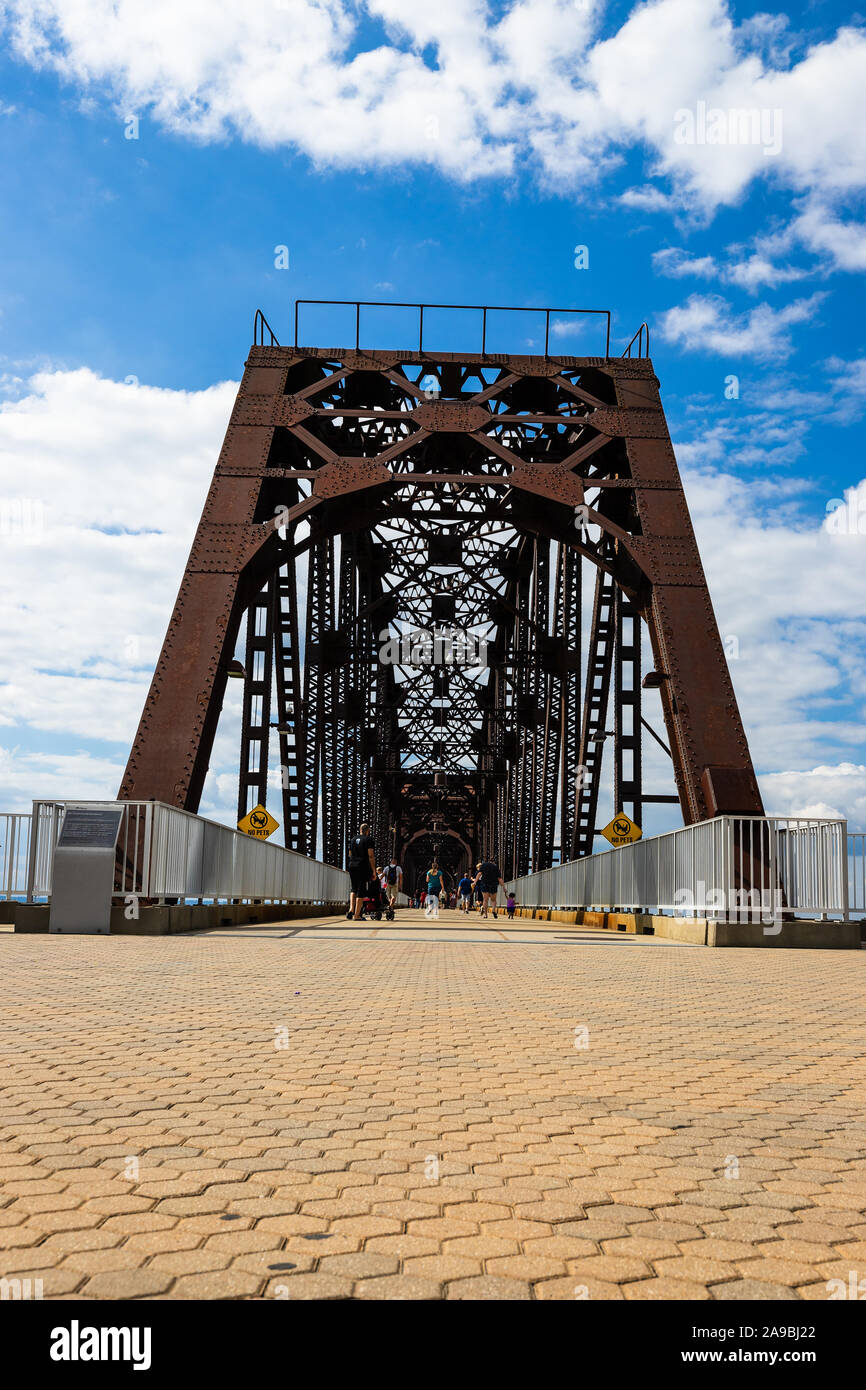 The Big Four Bridge that connects Kentucky and Indiana is an old ...