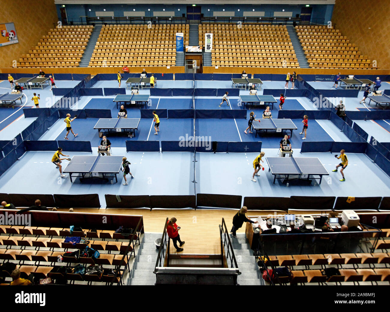 Sports hall matches hi-res stock photography and images - Alamy