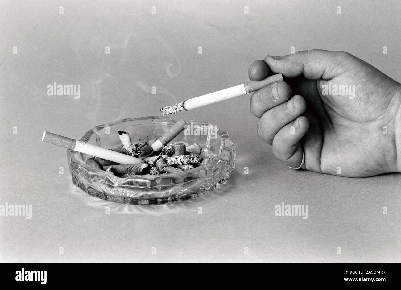 Man smoking UK 1990 Stock Photo - Alamy