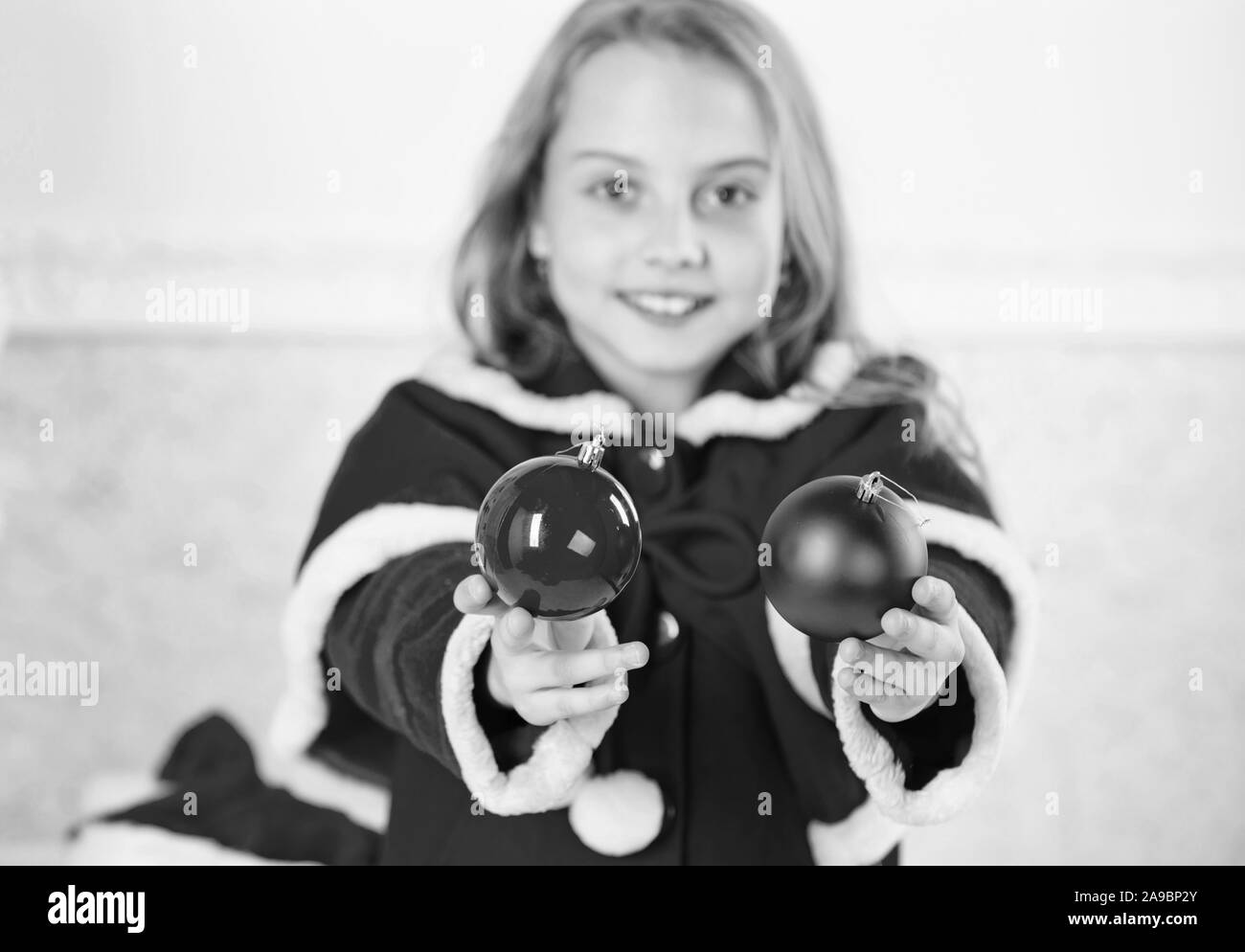 Getting child involved decorating. How to decorate christmas tree with ...