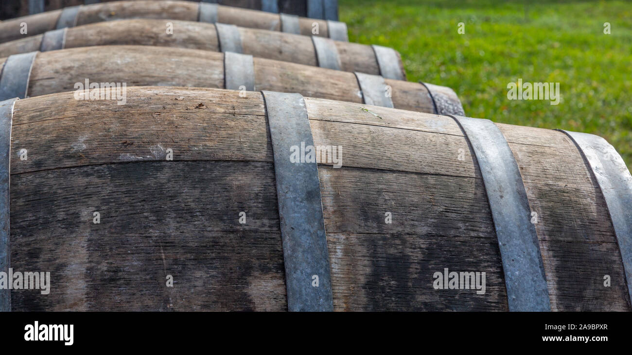 Cask texture hi-res stock photography and images - Alamy