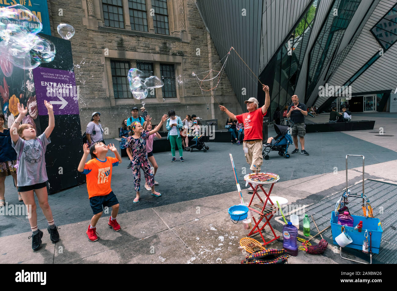 Making bubbles using detergent soap and rope on chopsticks Stock Photo ...