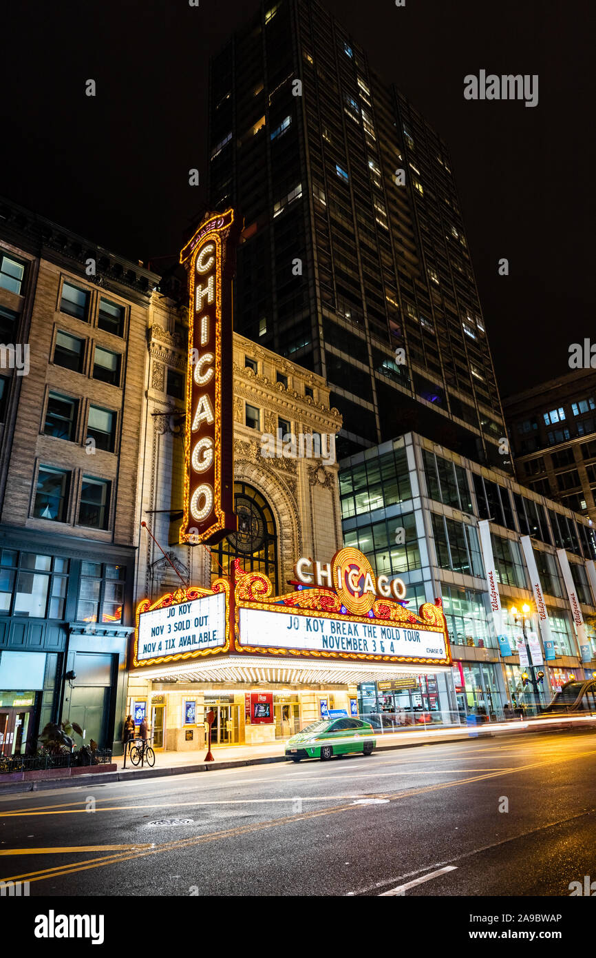 The iconic Chicago Theatre on a cold winter night with a long exposure ...