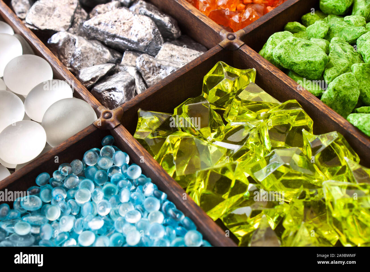 Set of various pearls hi-res stock photography and images - Alamy