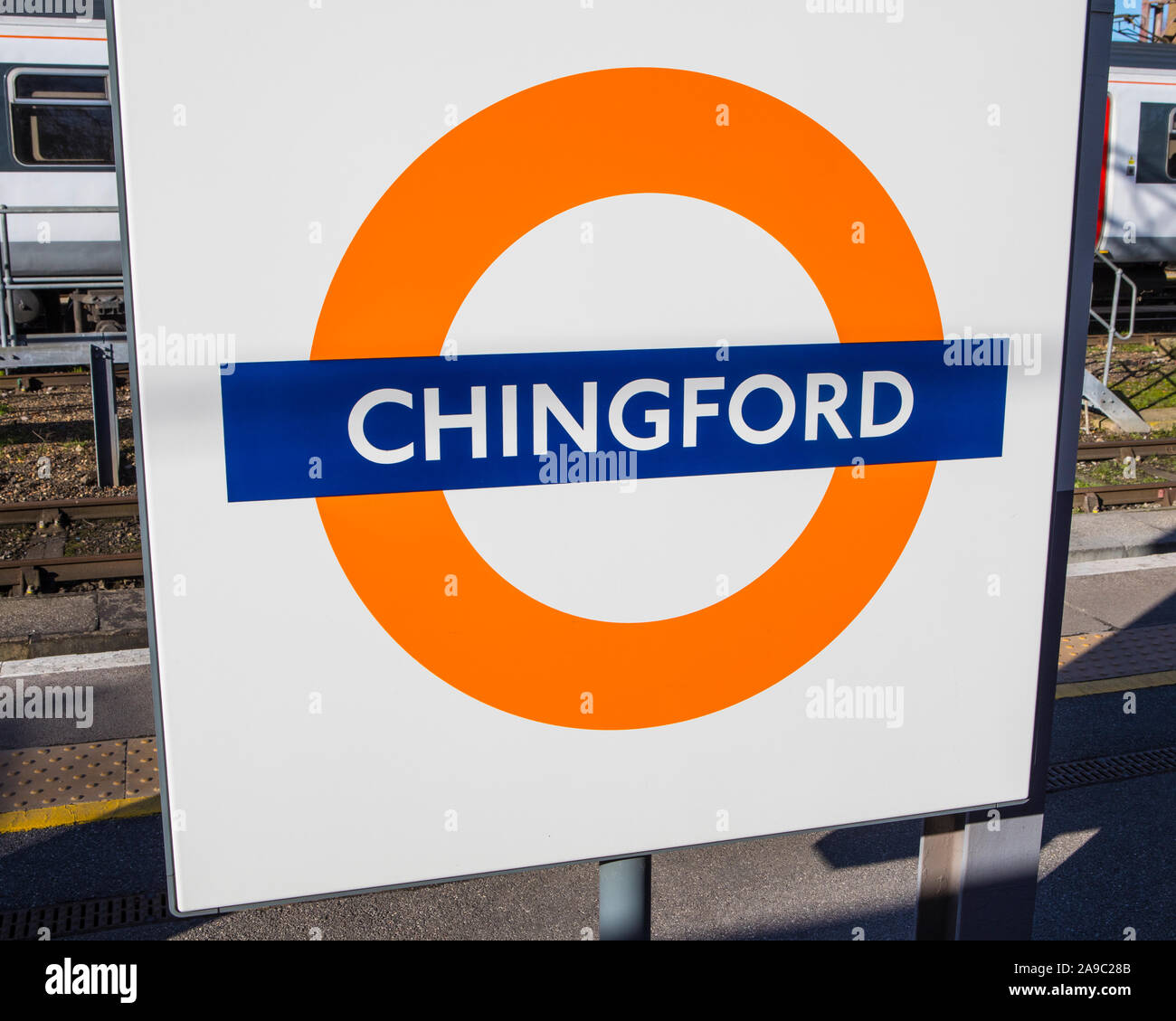 Overground delays hi-res stock photography and images - Alamy