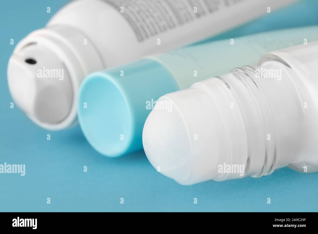 Deodorant body spray hi-res stock photography and images - Alamy