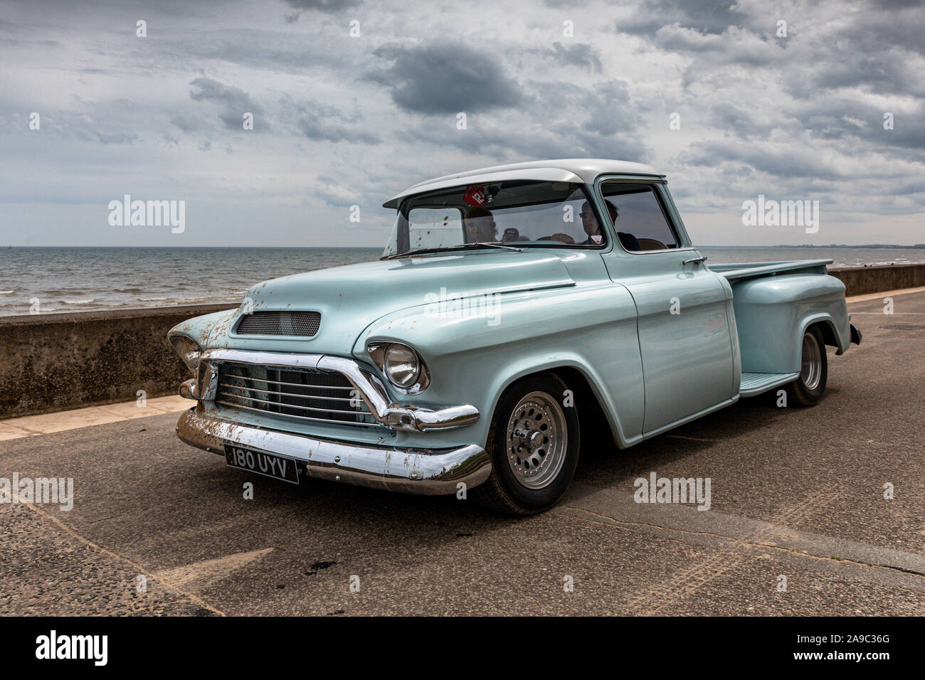Vintage gmc truck hi-res stock photography and images - Alamy