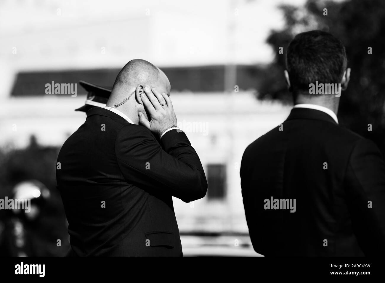 Us secret service agent protection Black and White Stock Photos ...