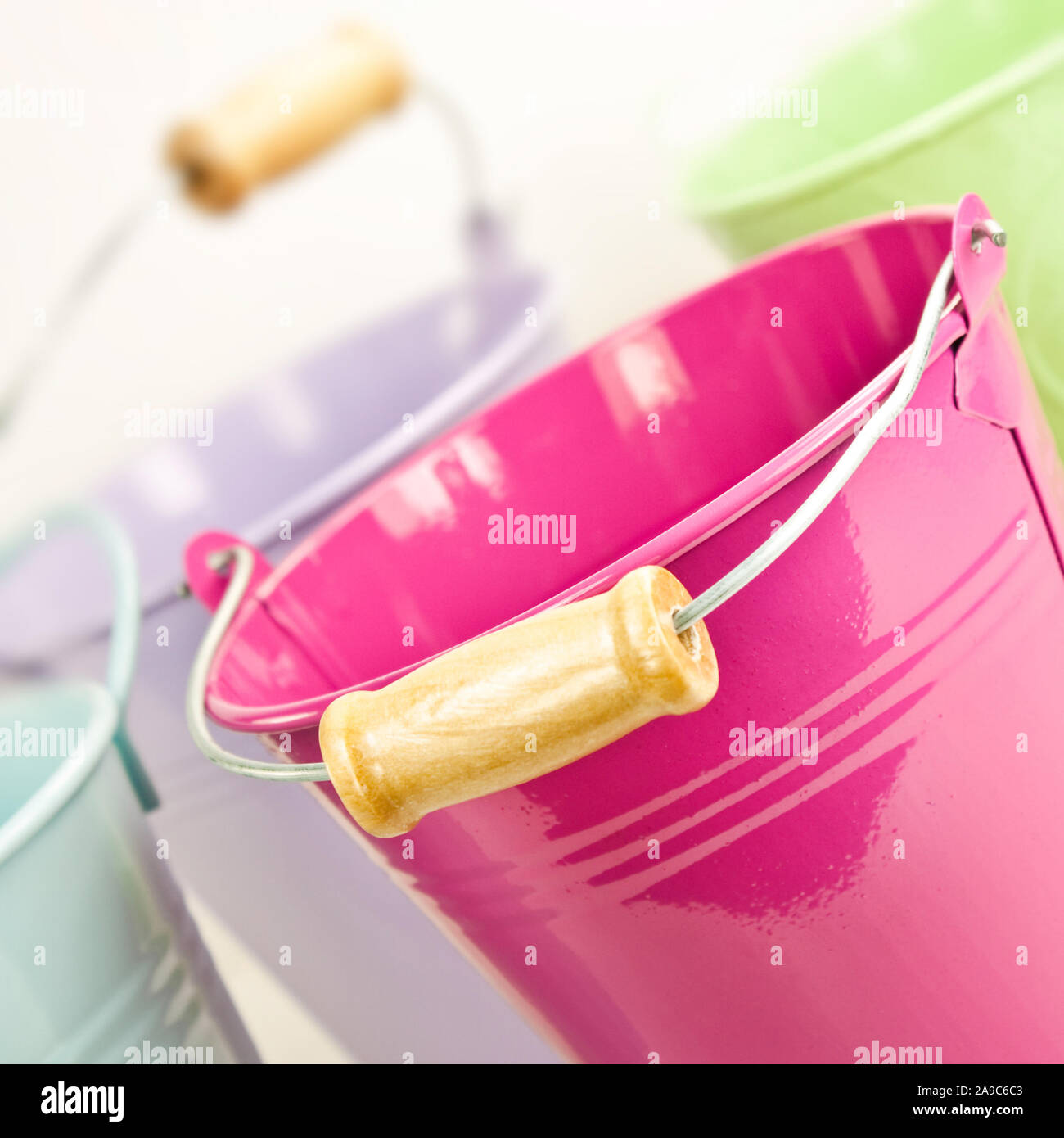 Plant pots various sizes hi-res stock photography and images - Alamy