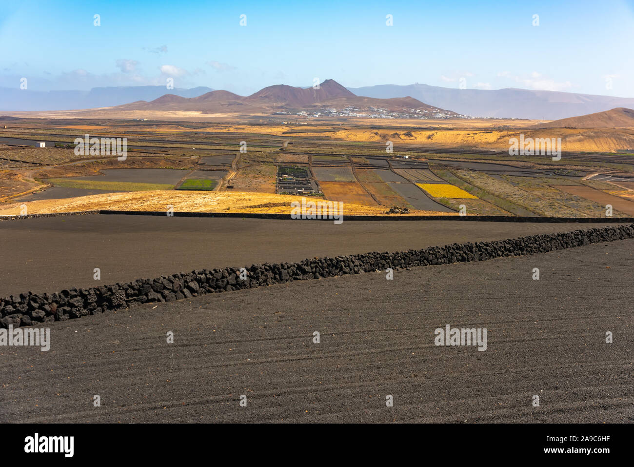 Volcanic spine hi-res stock photography and images - Alamy