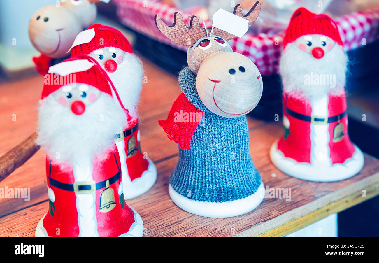 Santa claus stall hi-res stock photography and images - Alamy
