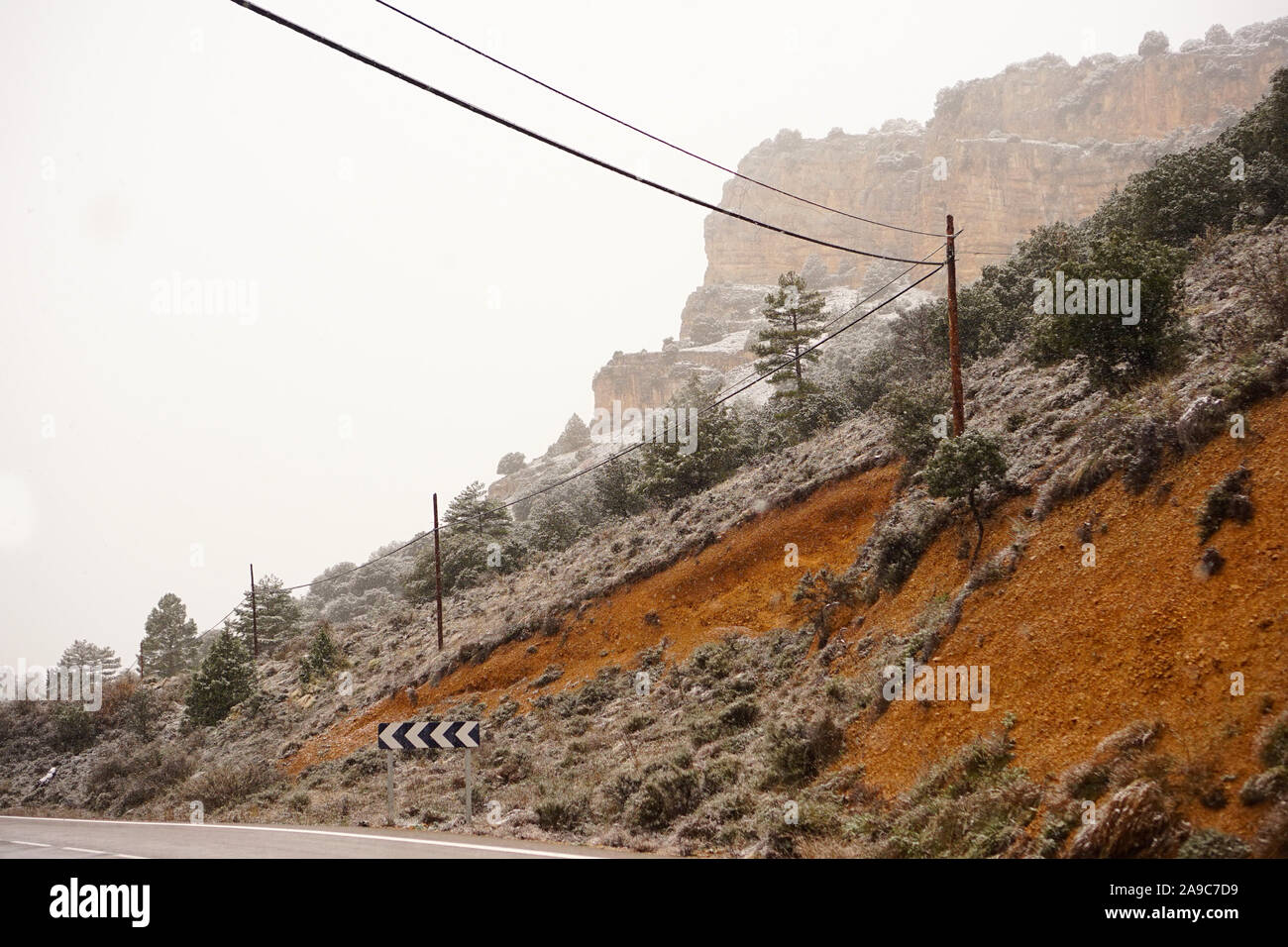Unusual road markings hi-res stock photography and images - Alamy