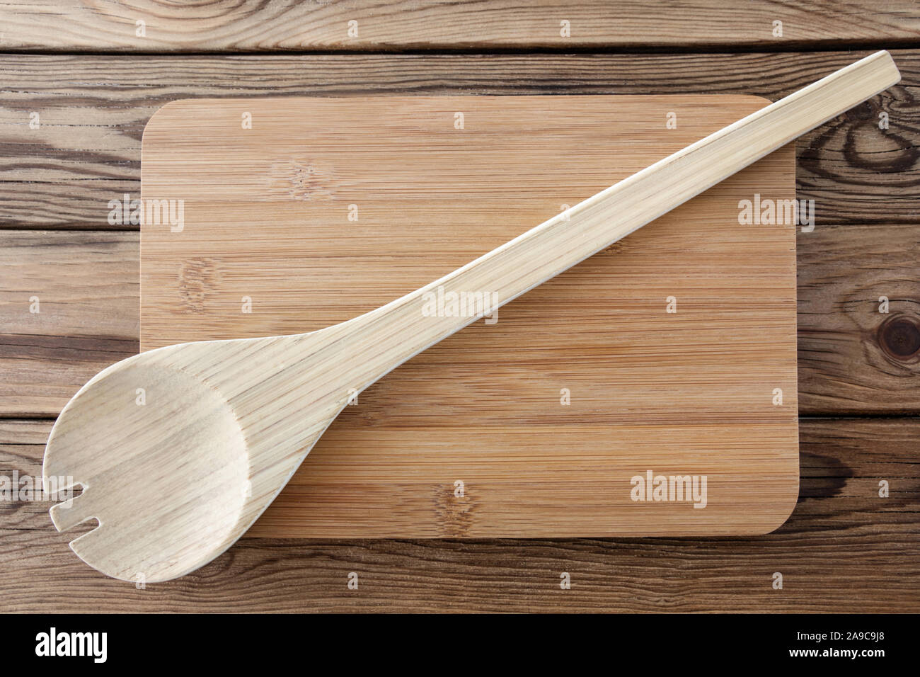 Bamboo wooden cooking utensils hi-res stock photography and images - Alamy