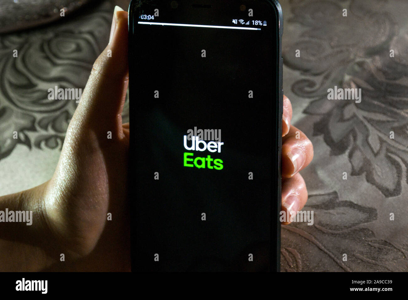 Ubereats app symbol hi-res stock photography and images - Alamy