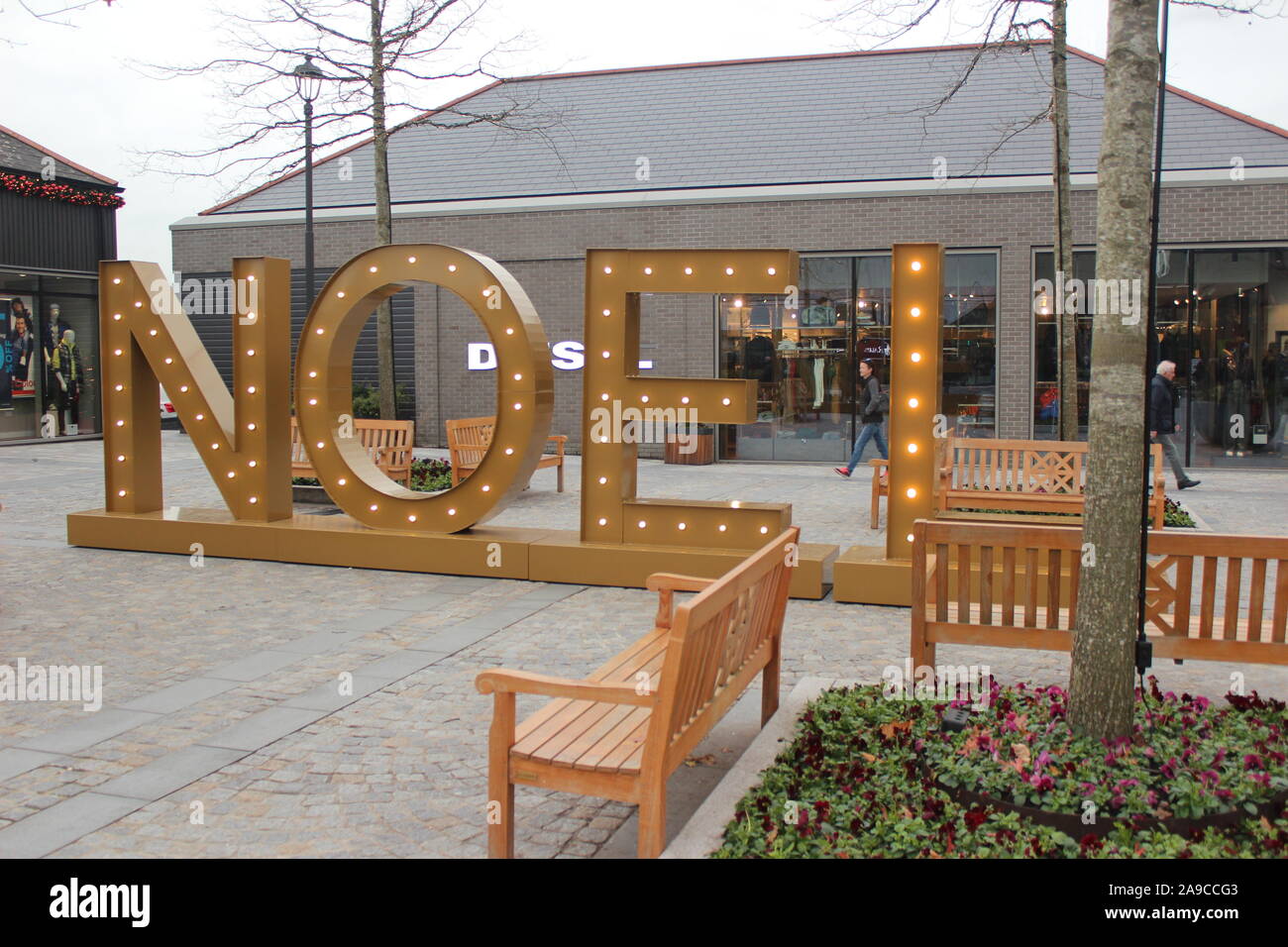 Cheshire Oaks Designer retail outlet, Cheshire, England,UK Stock Photo ...