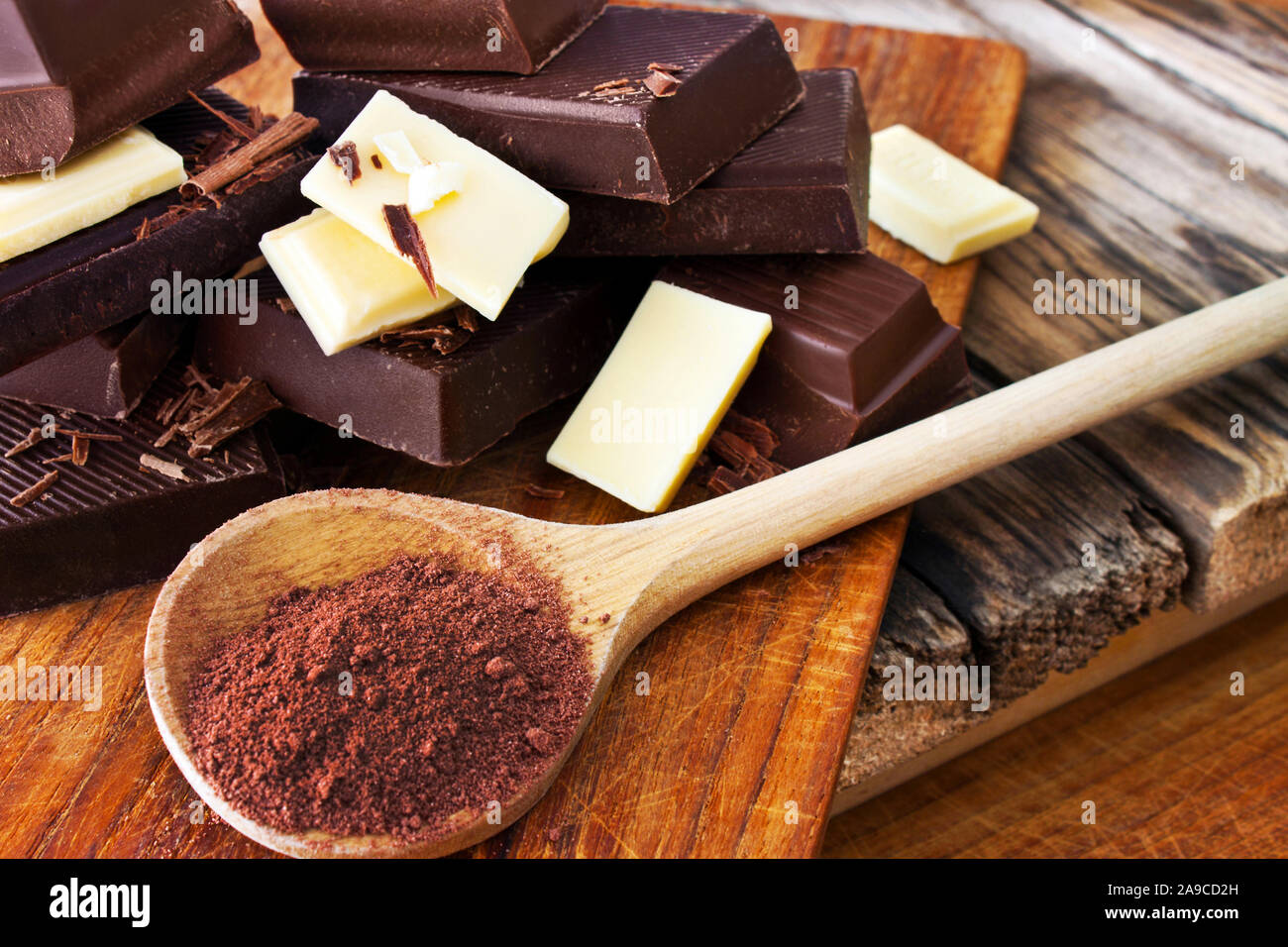 Dark chocolates spoon hi-res stock photography and images - Alamy