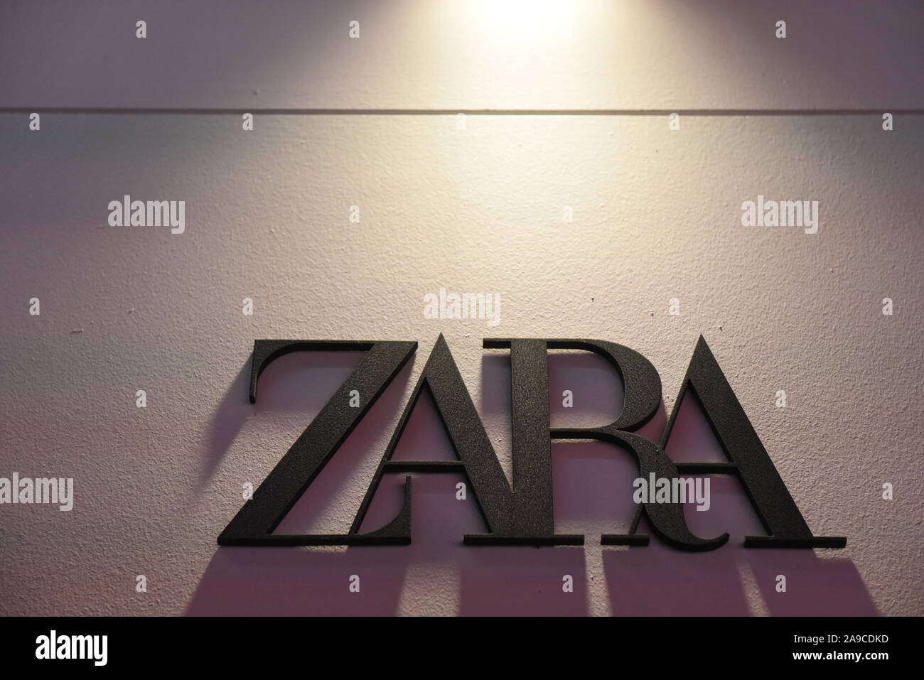Zara logo hi-res stock photography and images - Alamy