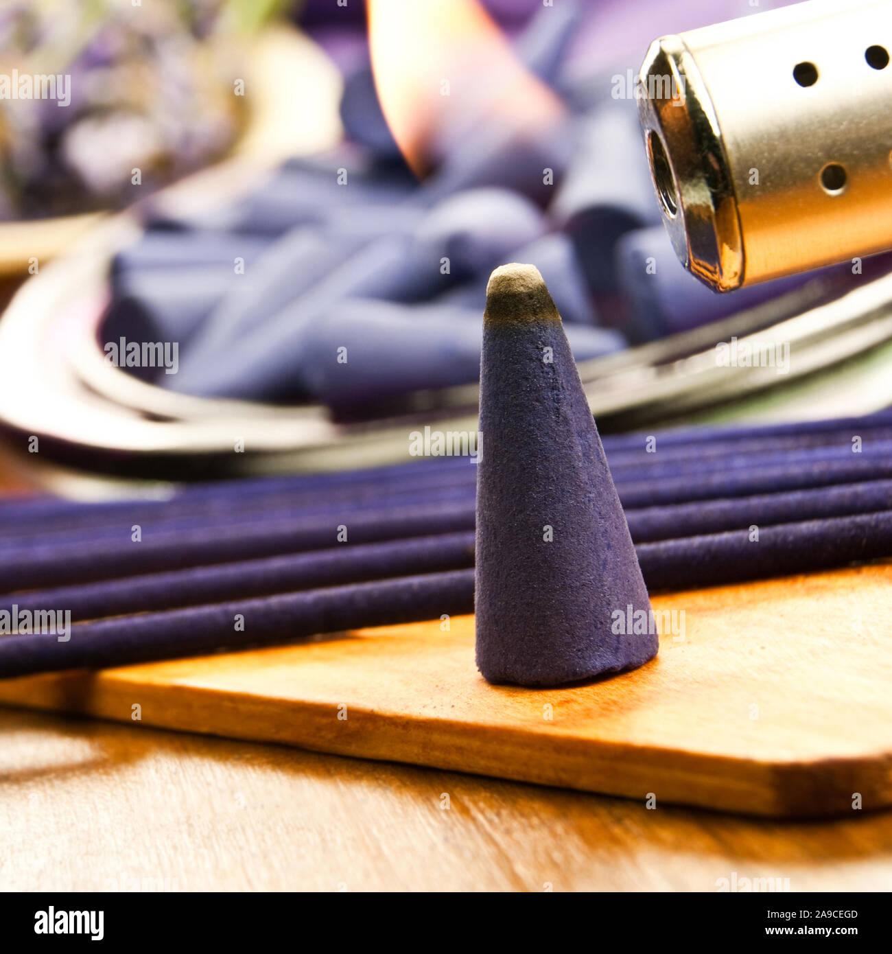 Incense cones and incense sticks hi-res stock photography and images ...