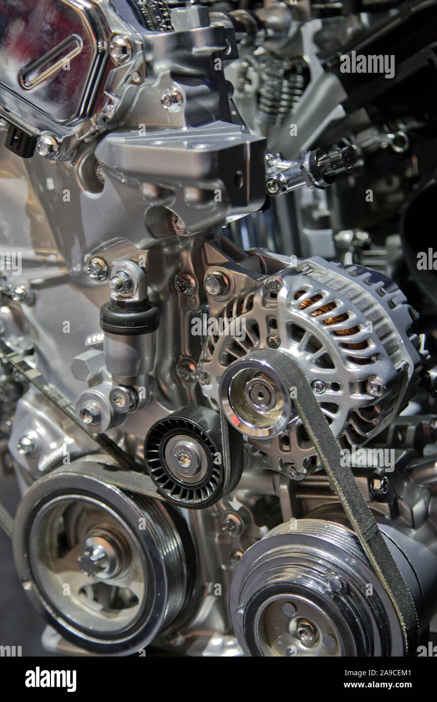 Automobile engine manufacturing hi-res stock photography and images - Alamy