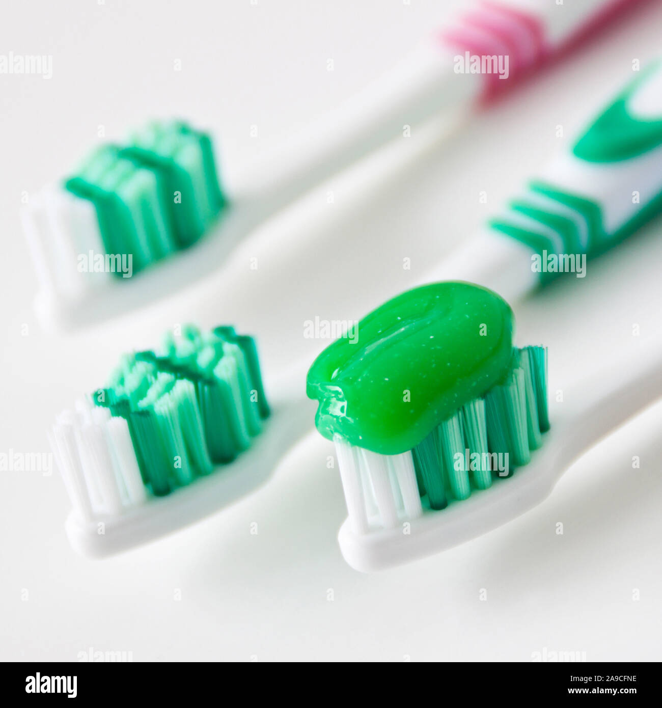 Green manual toothbrush hi-res stock photography and images - Alamy