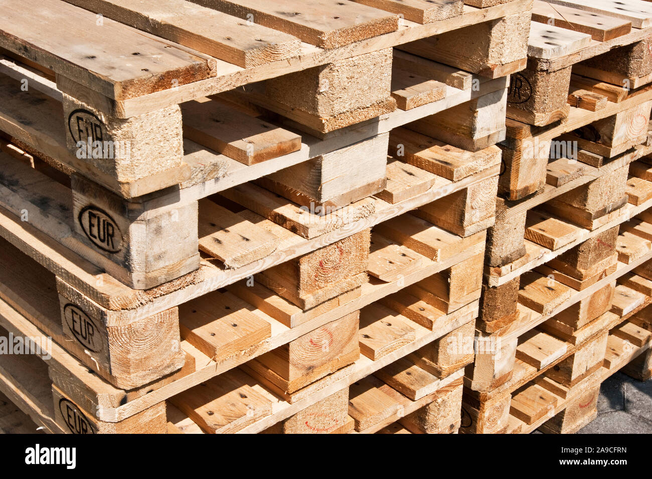 Wooden Euro Pallets Stock Photo - Alamy